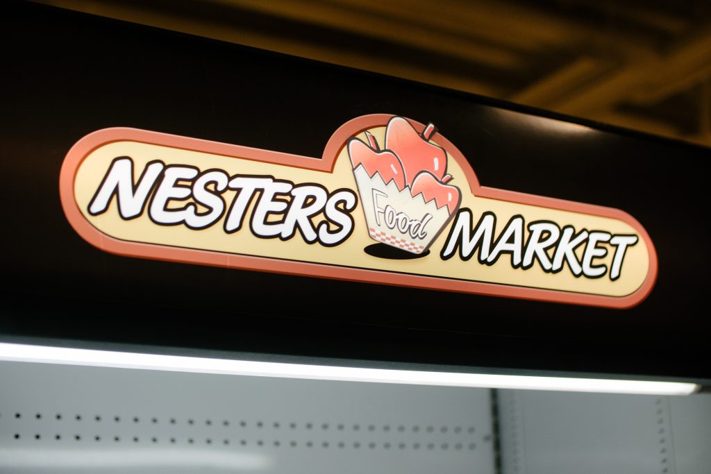 Nesters Market Logo