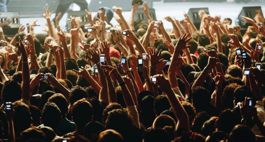 Banning cell phones at concerts takes away from the experience | The Peak